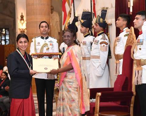 President of India presents NSS Awards for the year 2020-21 | Indian ...