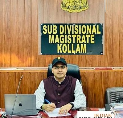 Mukund Thakur IAS takes charge as Sub-Divisional Magistrate, Kollam ...