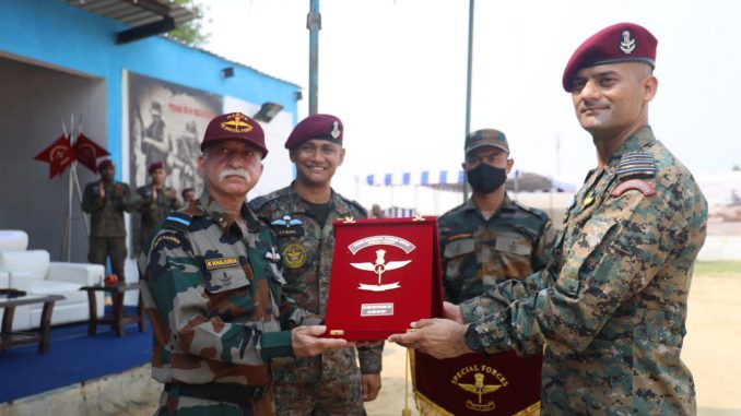 Maroon Beret Ceremonial Parade held at Garud Regimental Training Centre ...