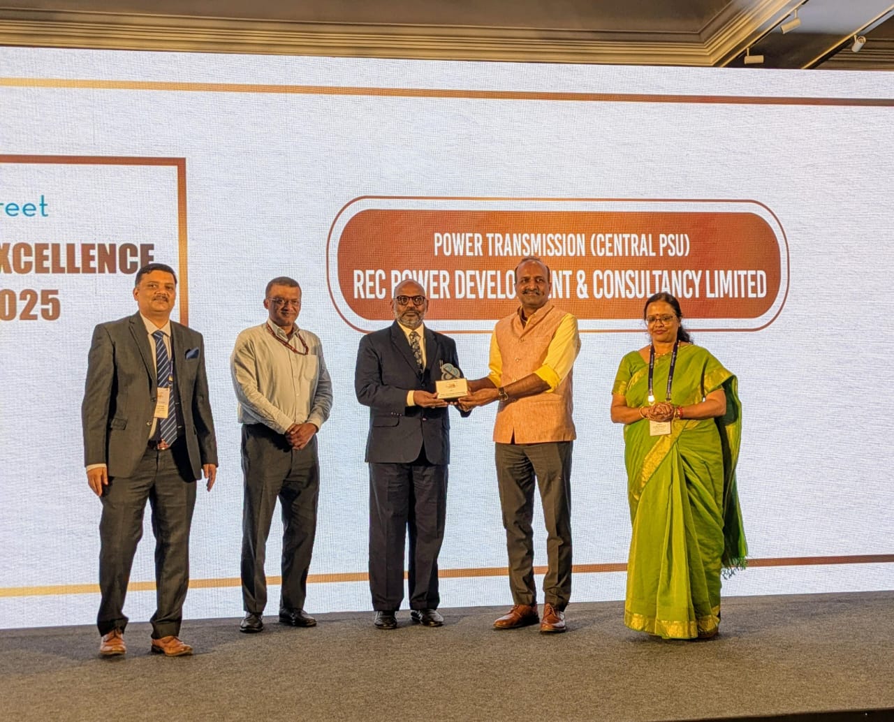 REC, RECPDCL win top PSU awards at Dun & Bradstreet Summit 2025